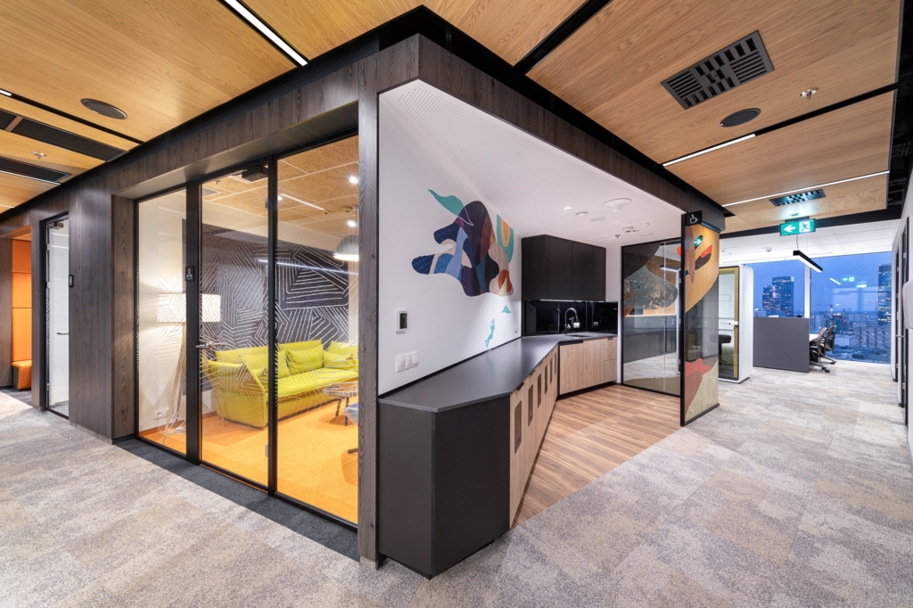 Oracle Offices - Warsaw | Office Snapshots