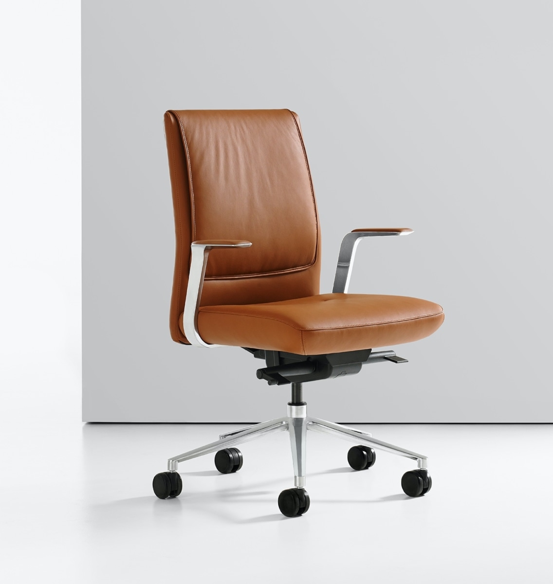 Bernhardt Design Alta Swivel Chair | Office Snapshots