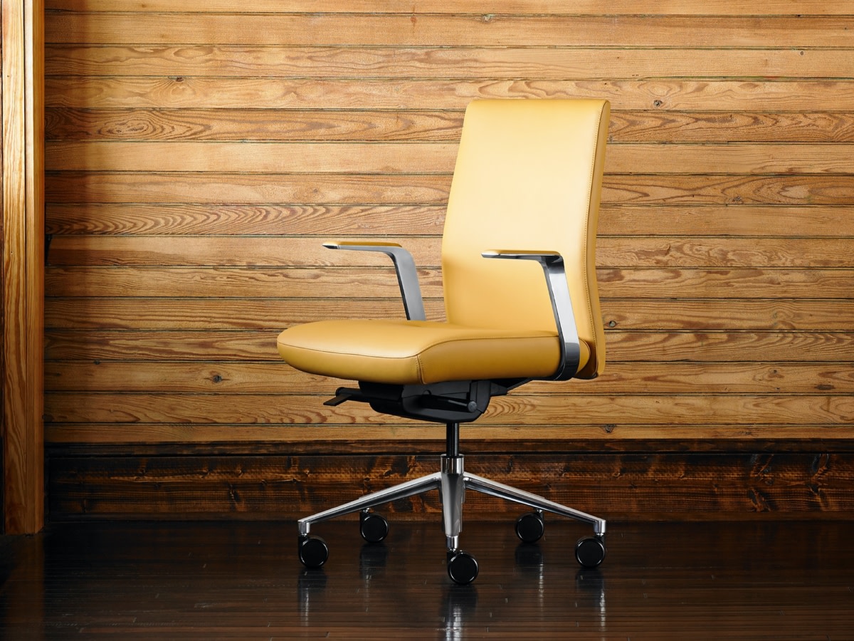 Bernhardt Design Alta Swivel Chair | Office Snapshots