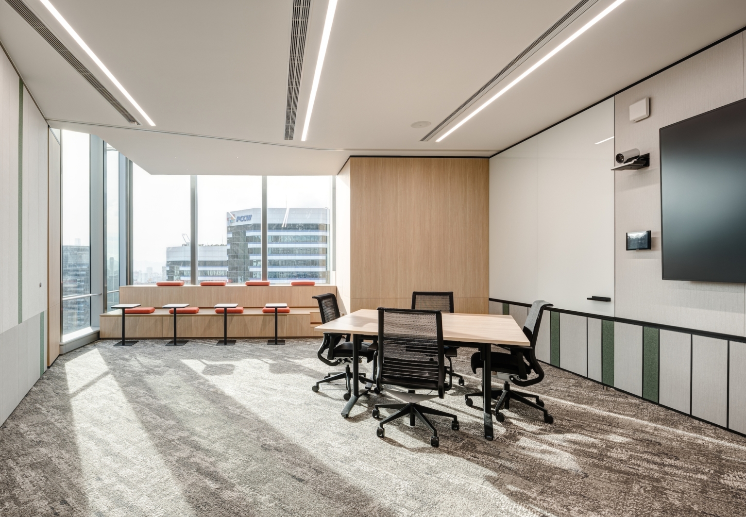 Aon Offices - Hong Kong | Office Snapshots