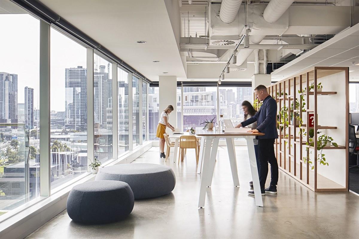 DARRAN EdgeWorks Tables | Office Snapshots