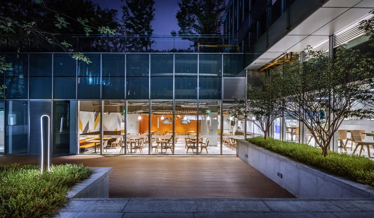 Red Star Macalline Headquarters - Shanghai | Office Snapshots