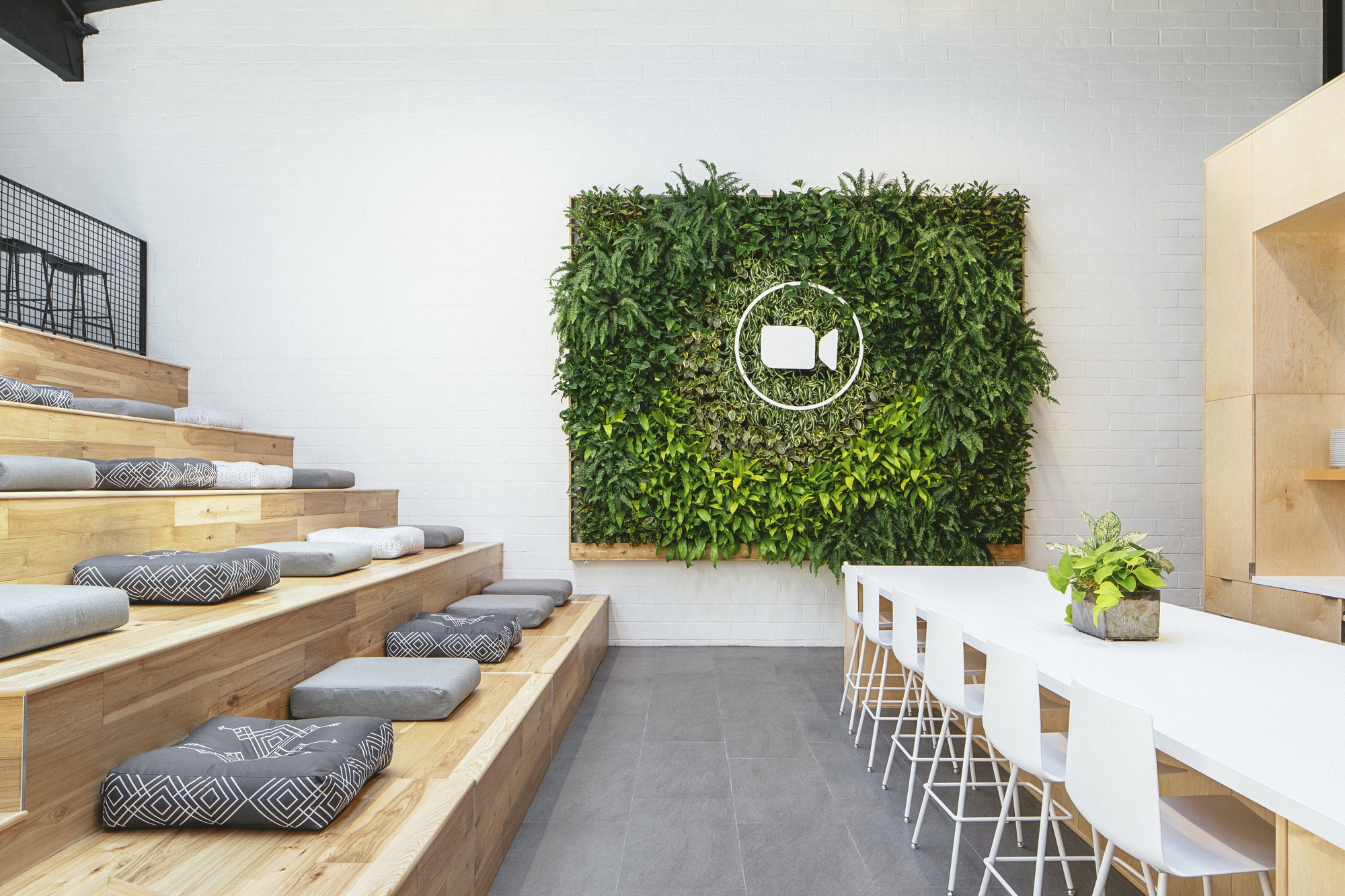 Zoom Offices - Santa Barbara | Office Snapshots