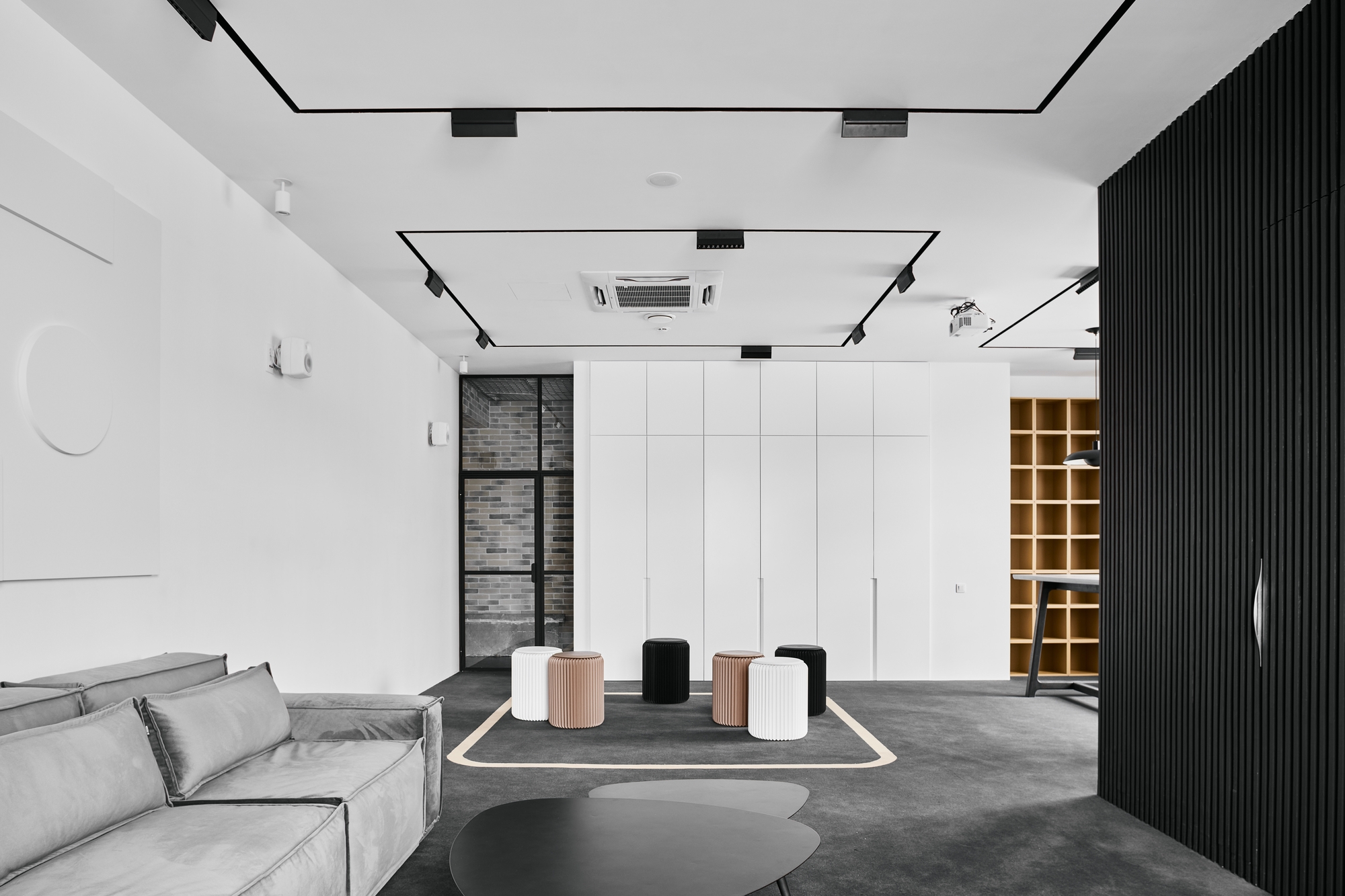 Center for Strategic Research Offices - Moscow | Office Snapshots