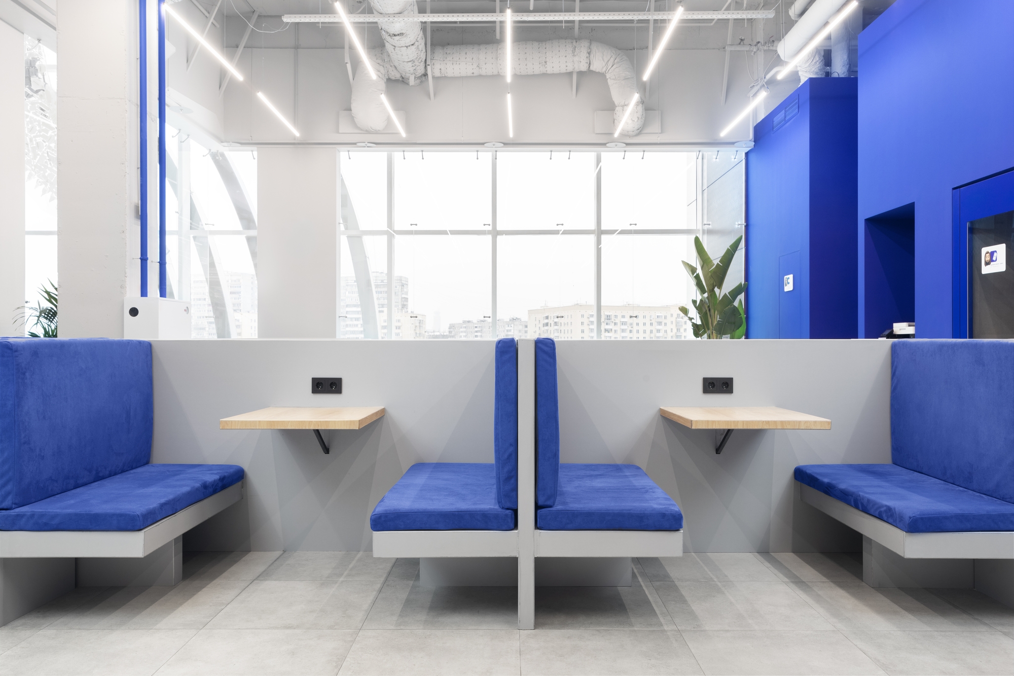 Fast Office Coworking - Moscow | Office Snapshots