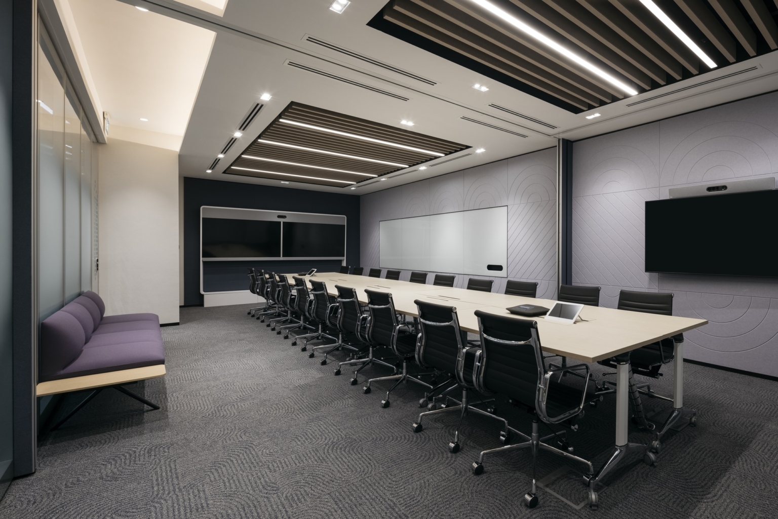 Alcon Offices - Singapore | Office Snapshots