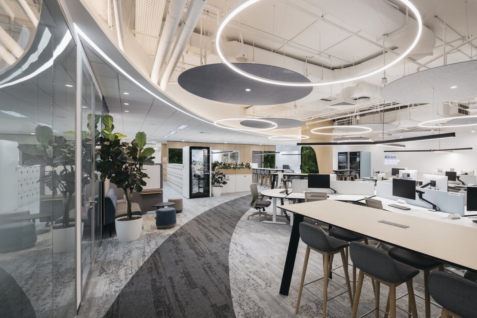 Alcon Offices - Singapore | Office Snapshots