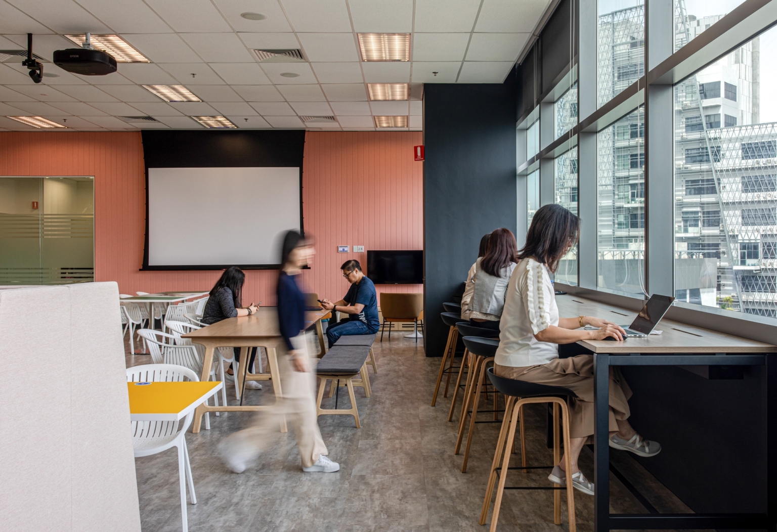 Roche Diagnostics Offices - Singapore | Office Snapshots