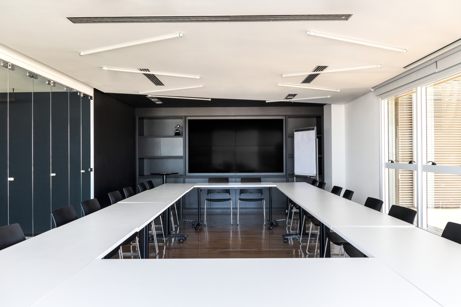 Artificial Intelligence HUB of SENAI Offices - Londrina | Office Snapshots