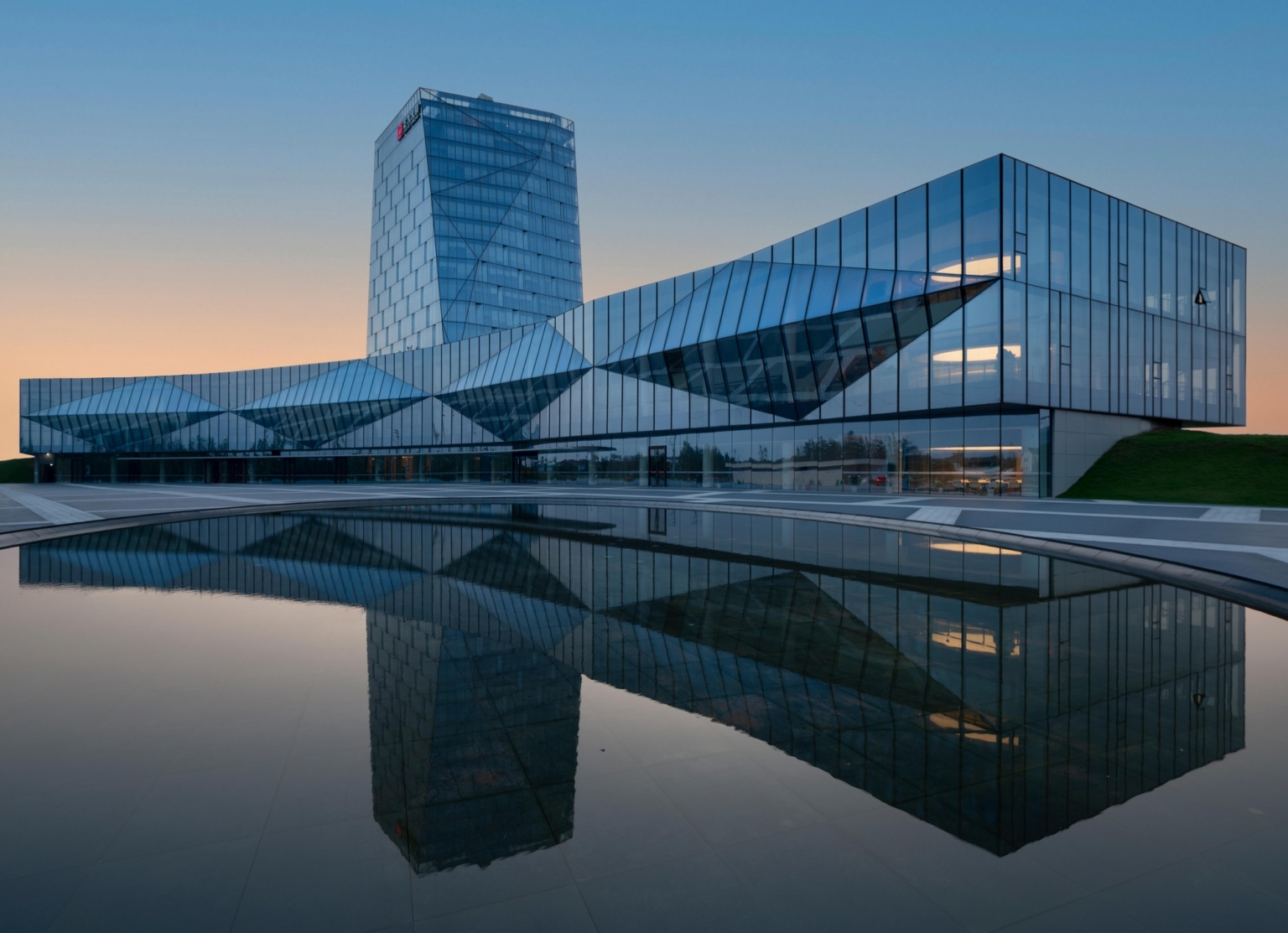 Chia Tai Tianqing (CTTQ) Offices - Nanjing | Office Snapshots