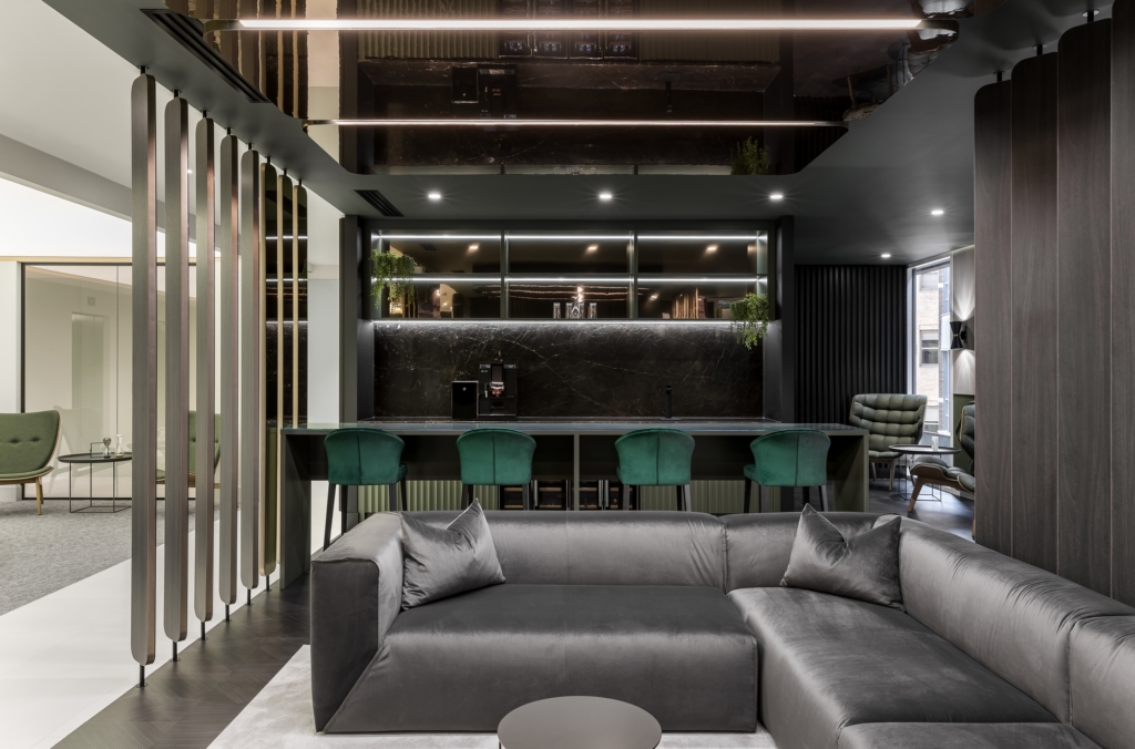 Crowe UK Offices - London | Office Snapshots