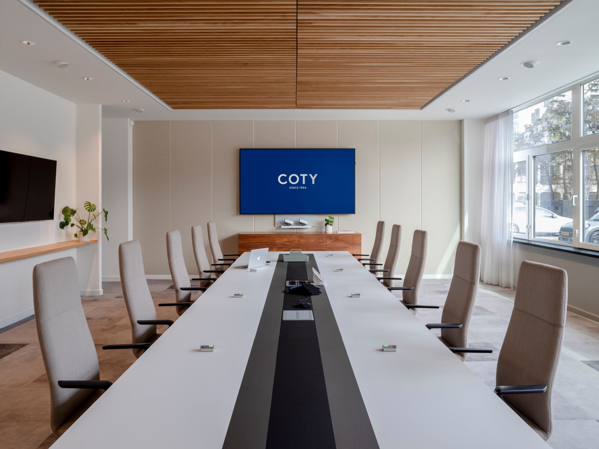 Coty Offices - Amsterdam | Office Snapshots
