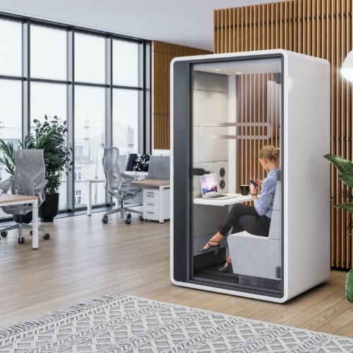 Hushoffice HushHybrid acoustic workpod | Office Snapshots