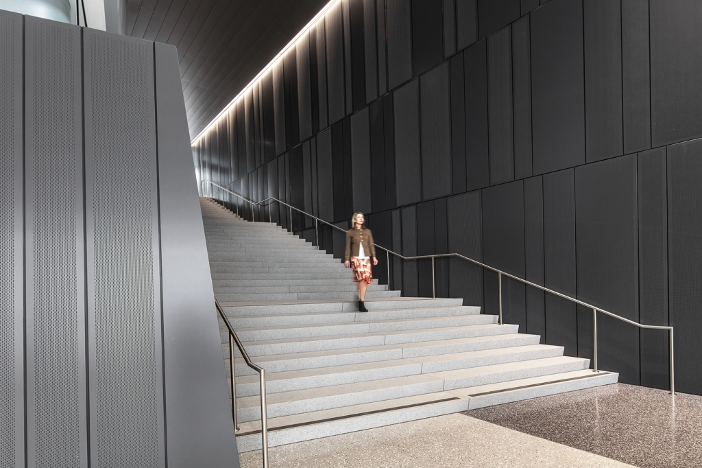 Intuitive Surgical Offices - Sunnyvale | Office Snapshots