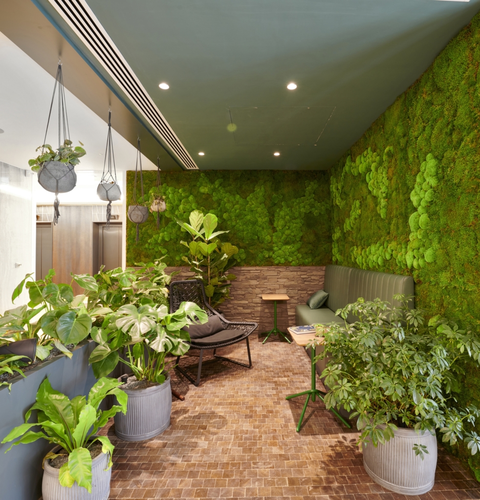 One Victoria Street Office Building - Windsor | Office Snapshots