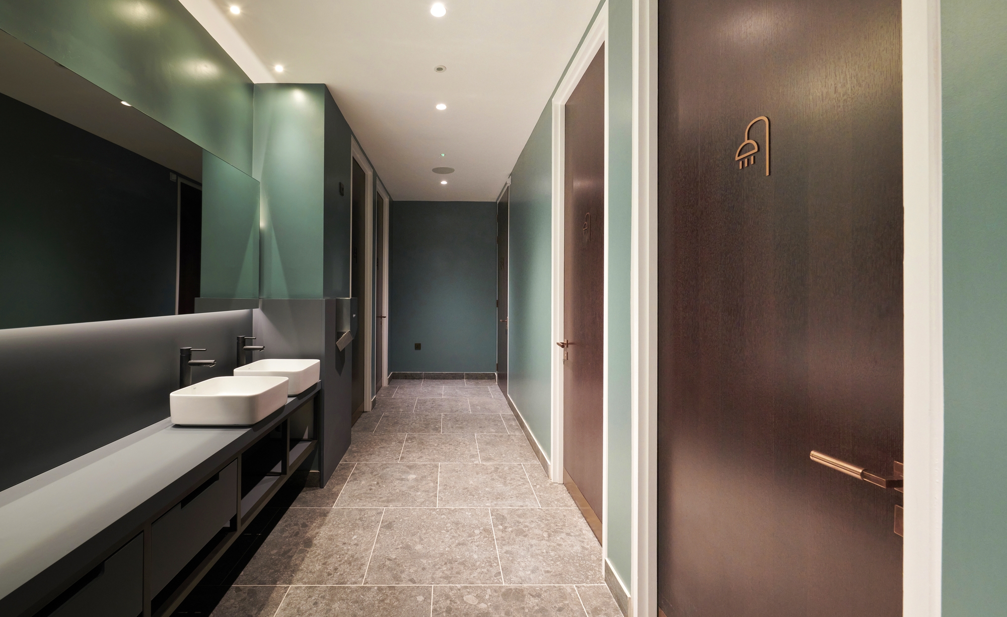 One Victoria Street Office Building - Windsor | Office Snapshots