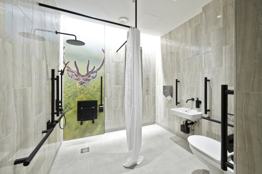 One Victoria Street Office Building - Windsor | Office Snapshots