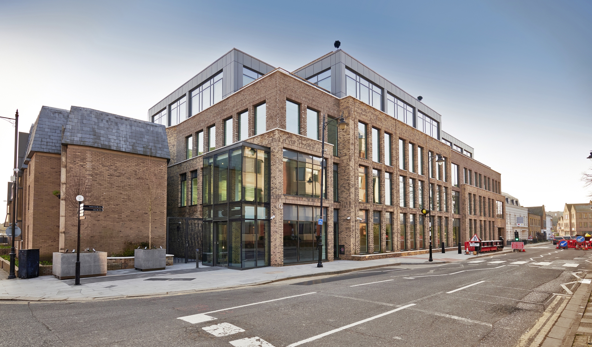 One Victoria Street Office Building - Windsor | Office Snapshots