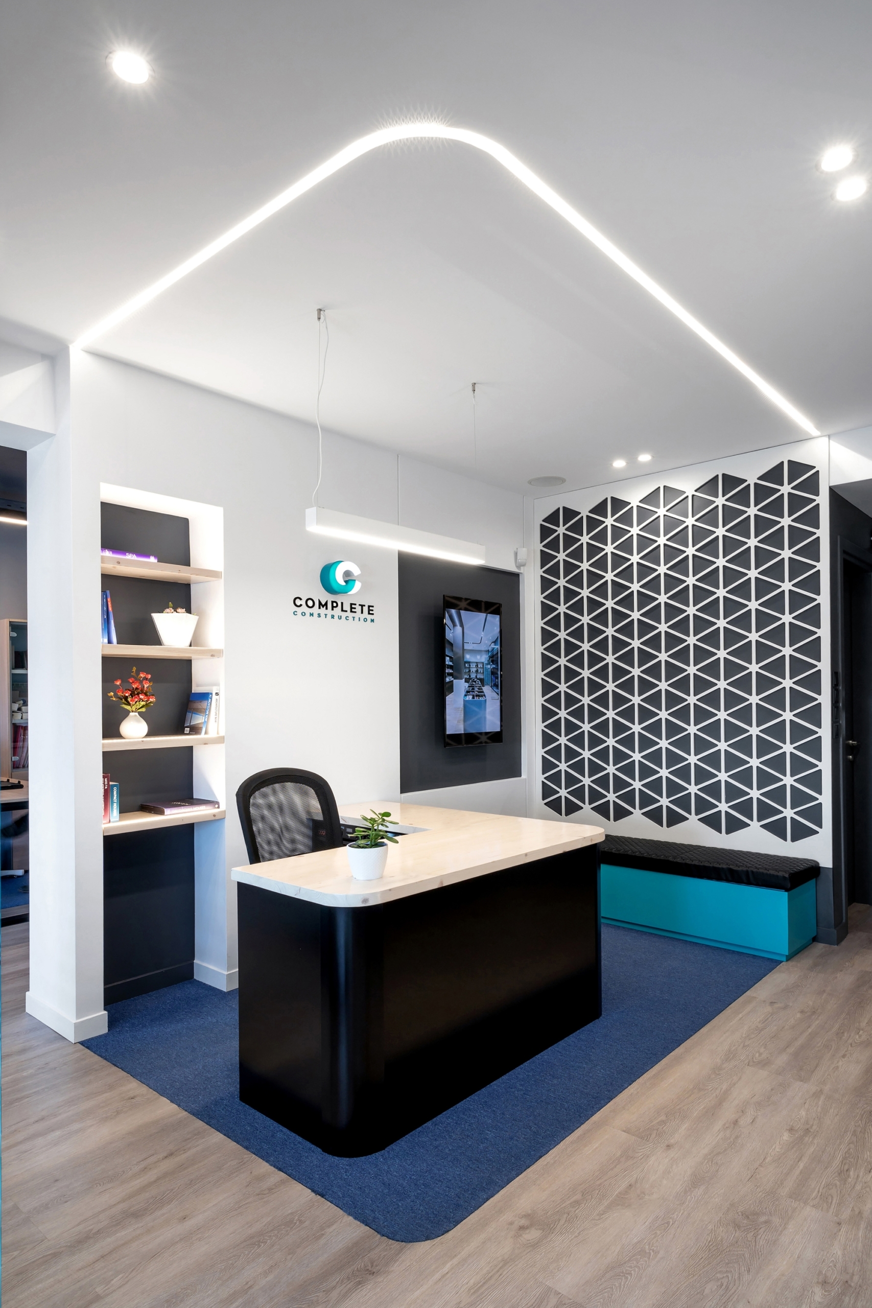 Complete Construction Offices - Volos | Office Snapshots