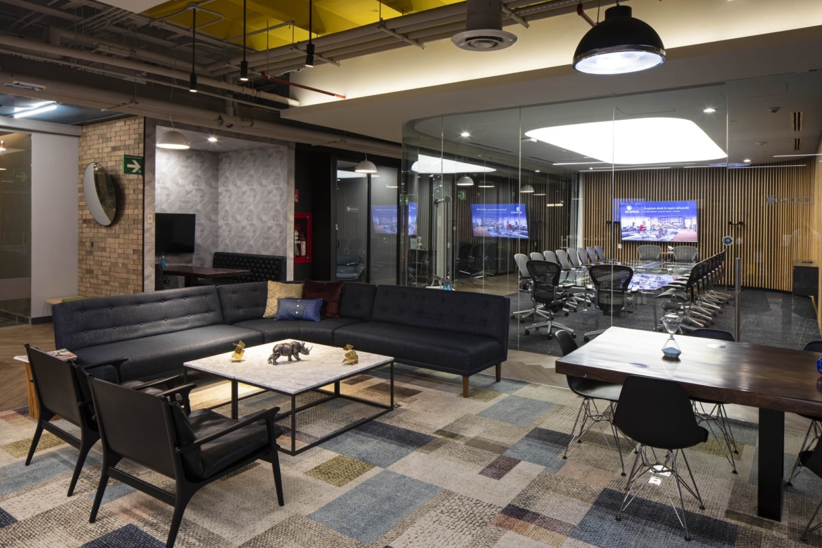 IOS Offices - Monterrey | Office Snapshots