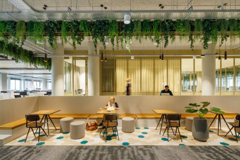 Rabobank Customer Service Centre - Rotterdam | Office Snapshots