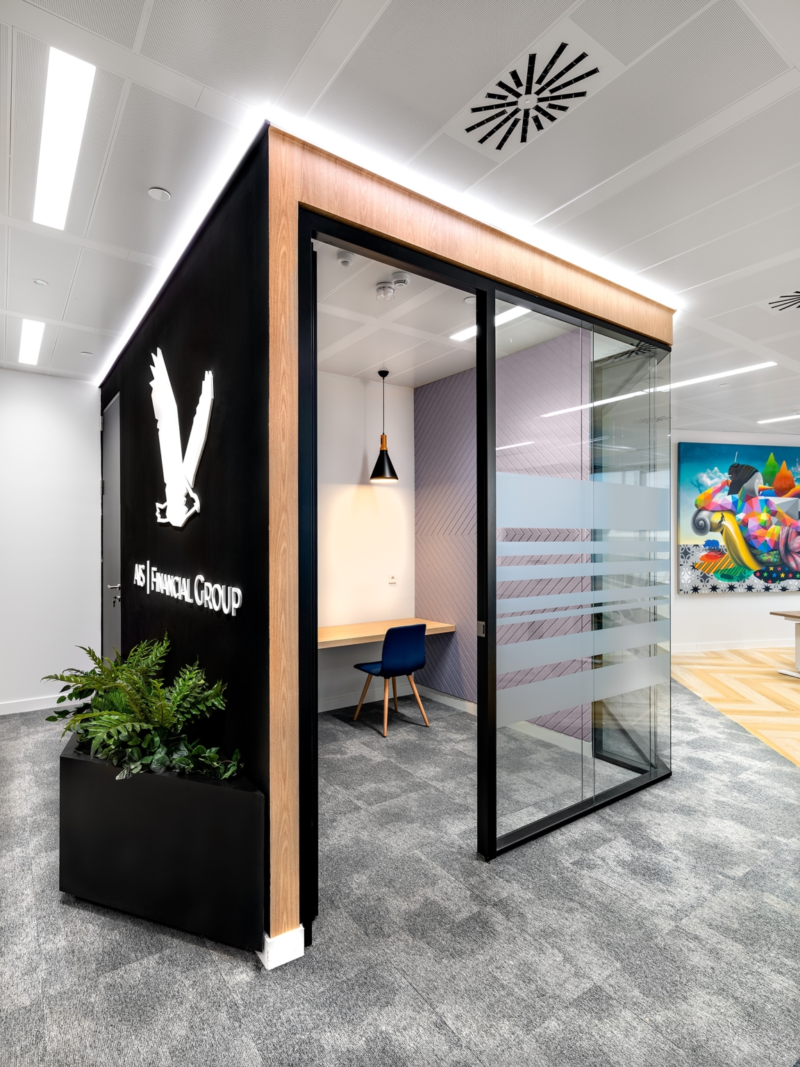 AIS Financial Group Offices - Madrid | Office Snapshots