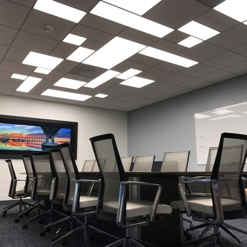 Pinnacle Architectural Lighting LiFT | Office Snapshots