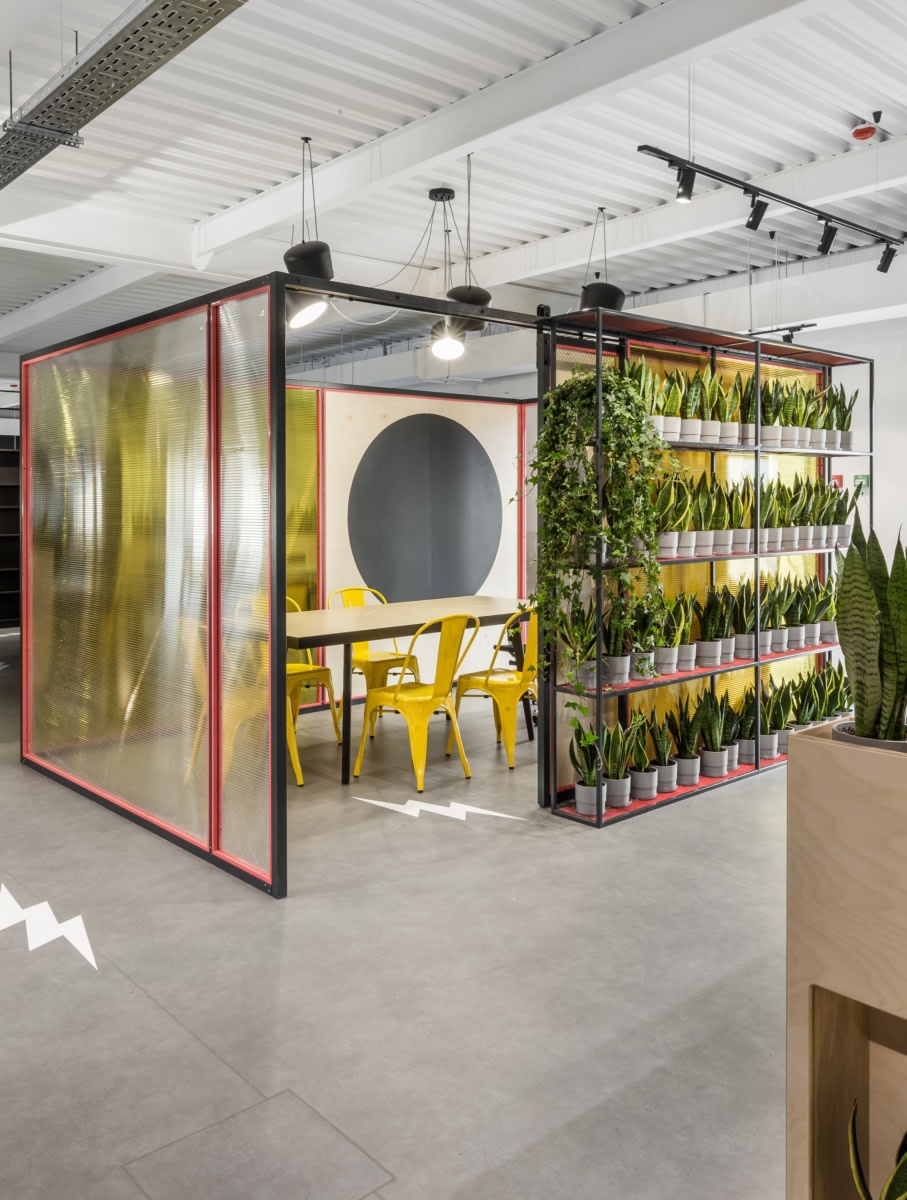 Electrical Corporation Offices - Saint Petersburg | Office Snapshots