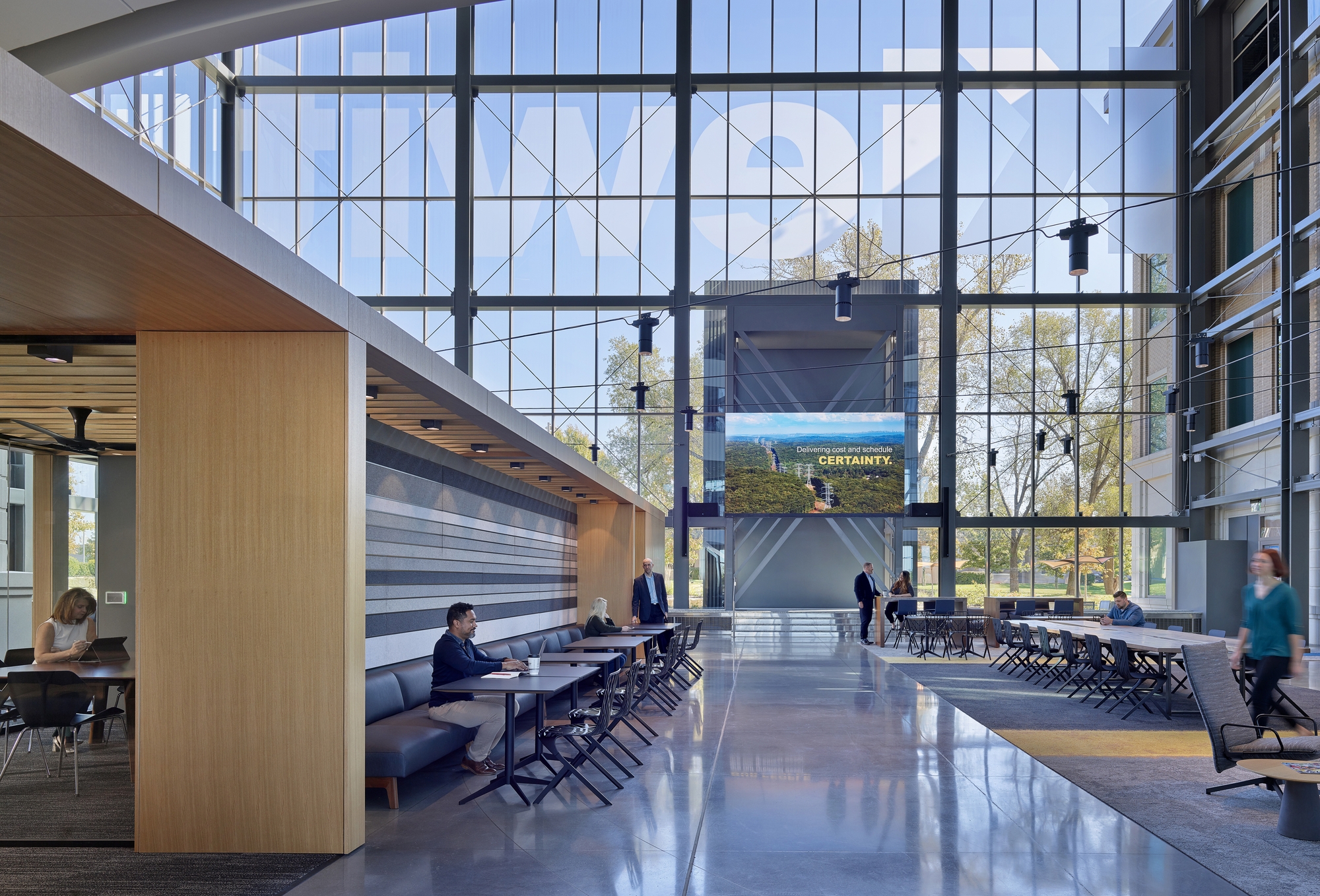 Kiewit Regional Headquarters - Lenexa | Office Snapshots