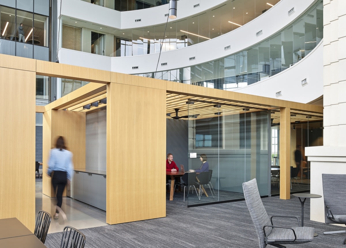 Kiewit Regional Headquarters - Lenexa | Office Snapshots