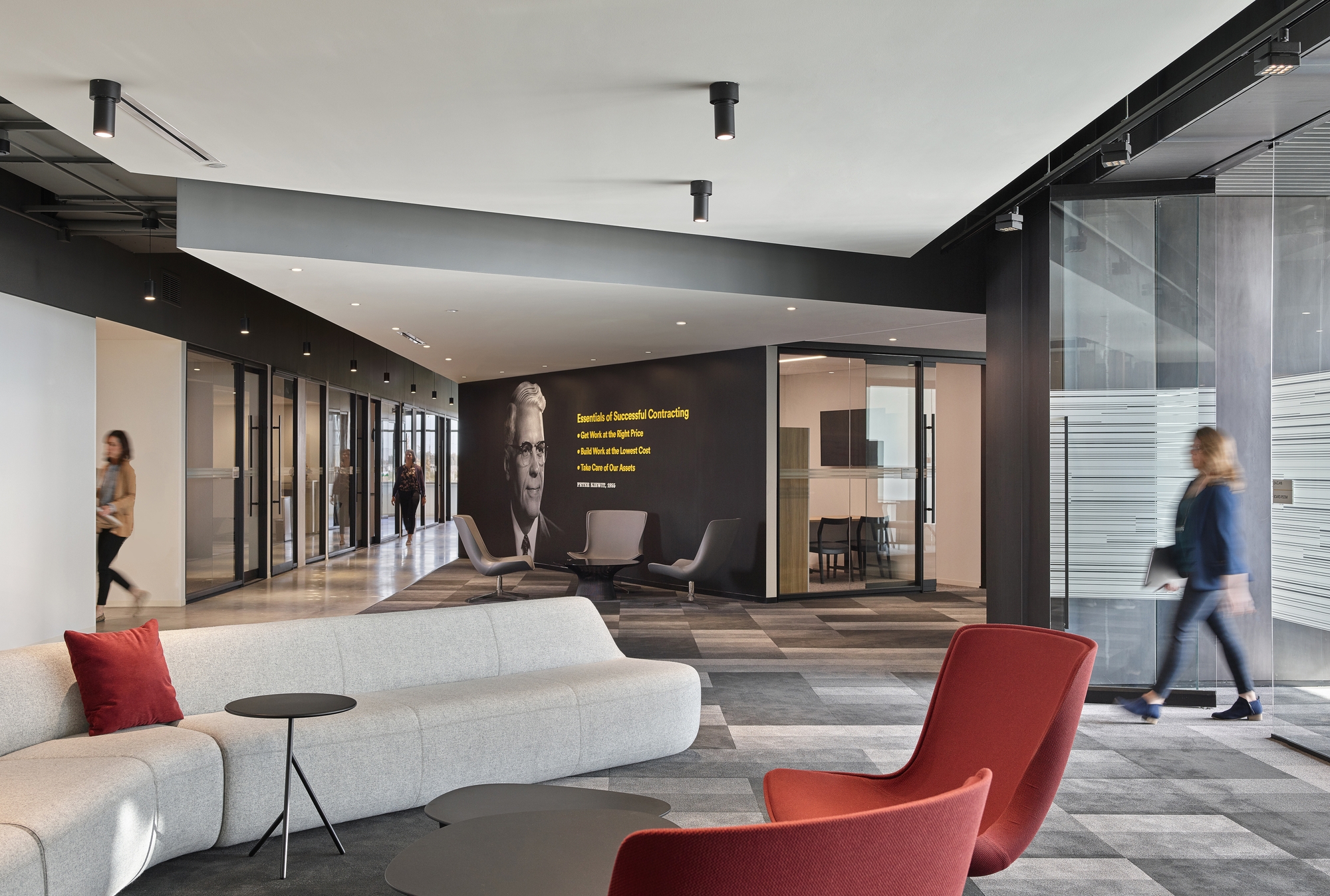 Kiewit Regional Headquarters - Lenexa | Office Snapshots