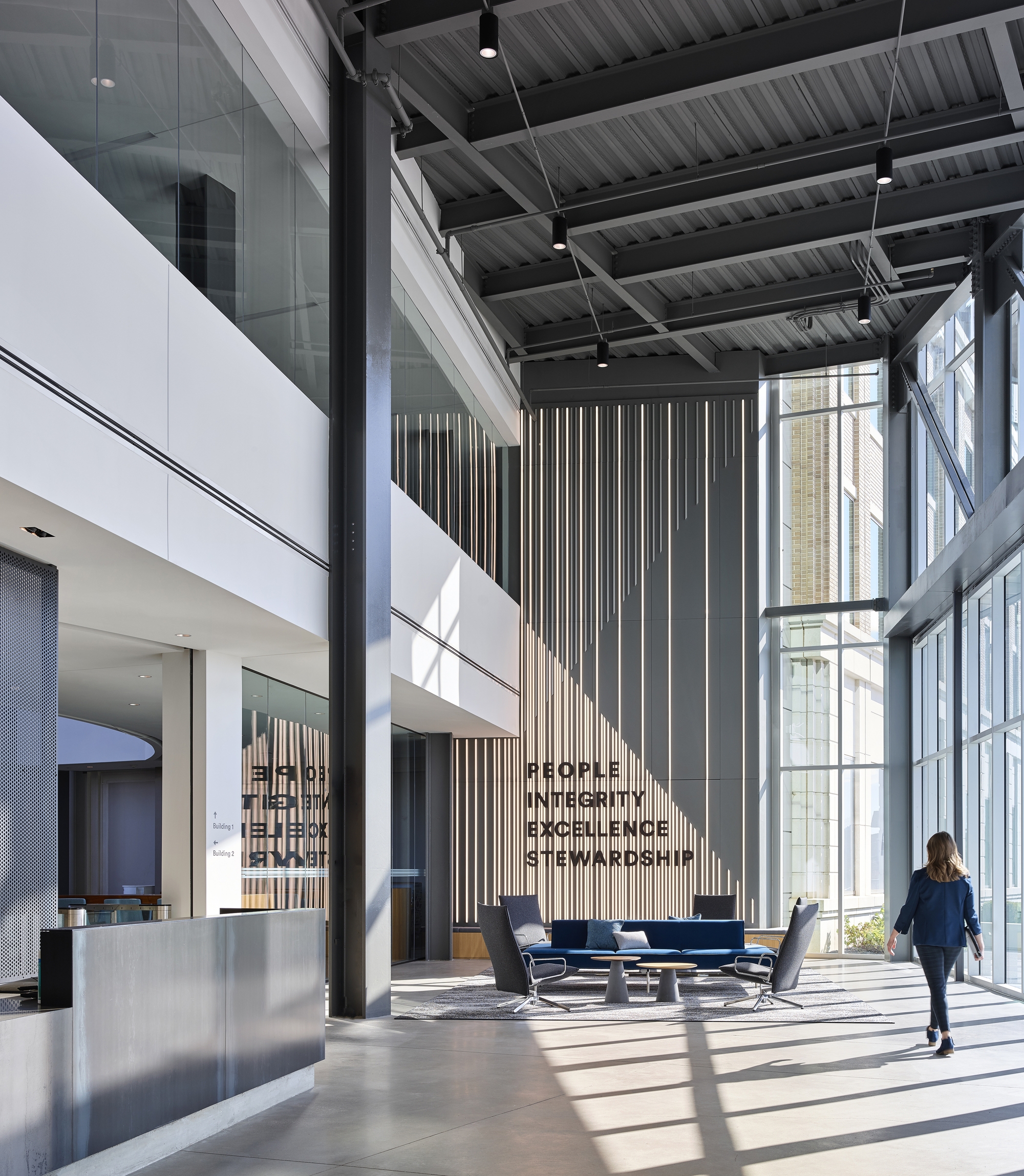 Kiewit Regional Headquarters - Lenexa | Office Snapshots
