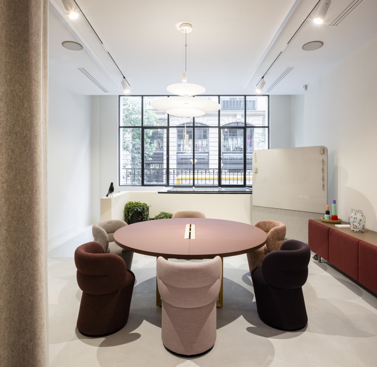 Moore Design Offices - Paris | Office Snapshots
