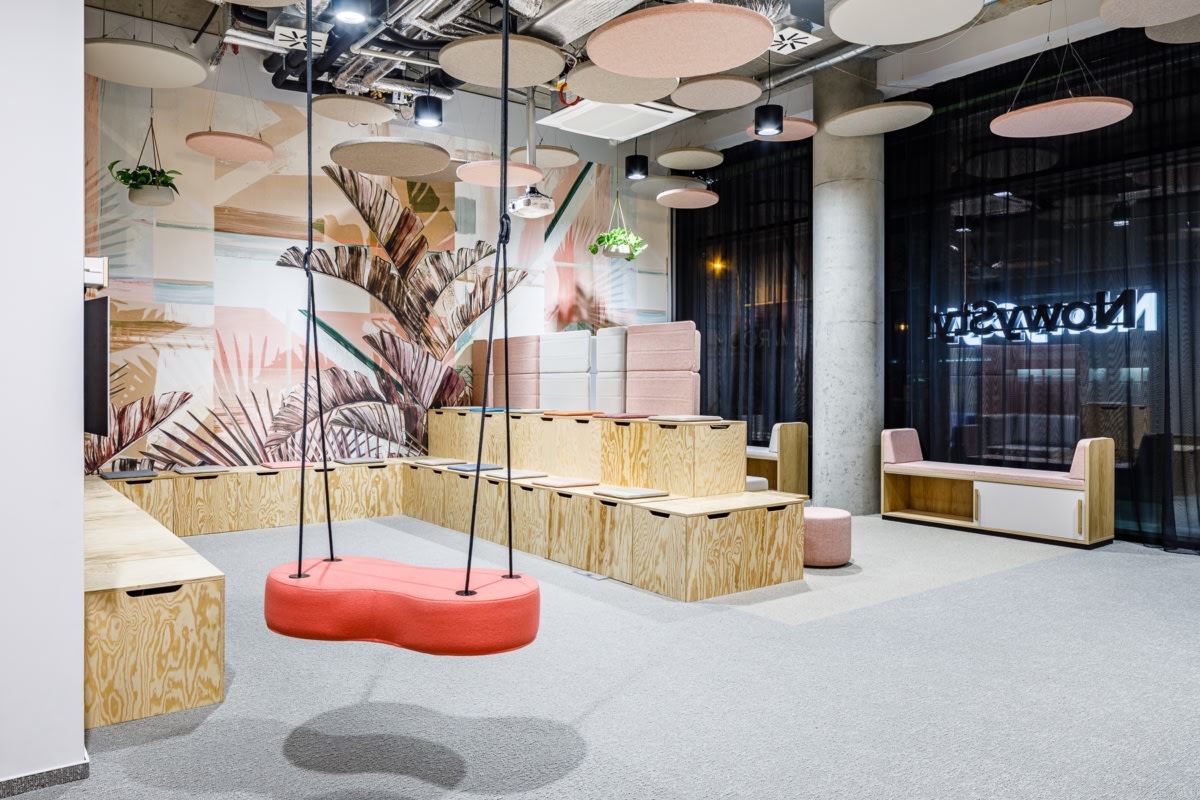 Nowy Styl Showroom and Offices - Prague | Office Snapshots