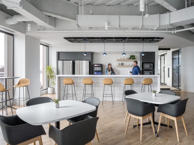 Amundi Offices - Boston | Office Snapshots