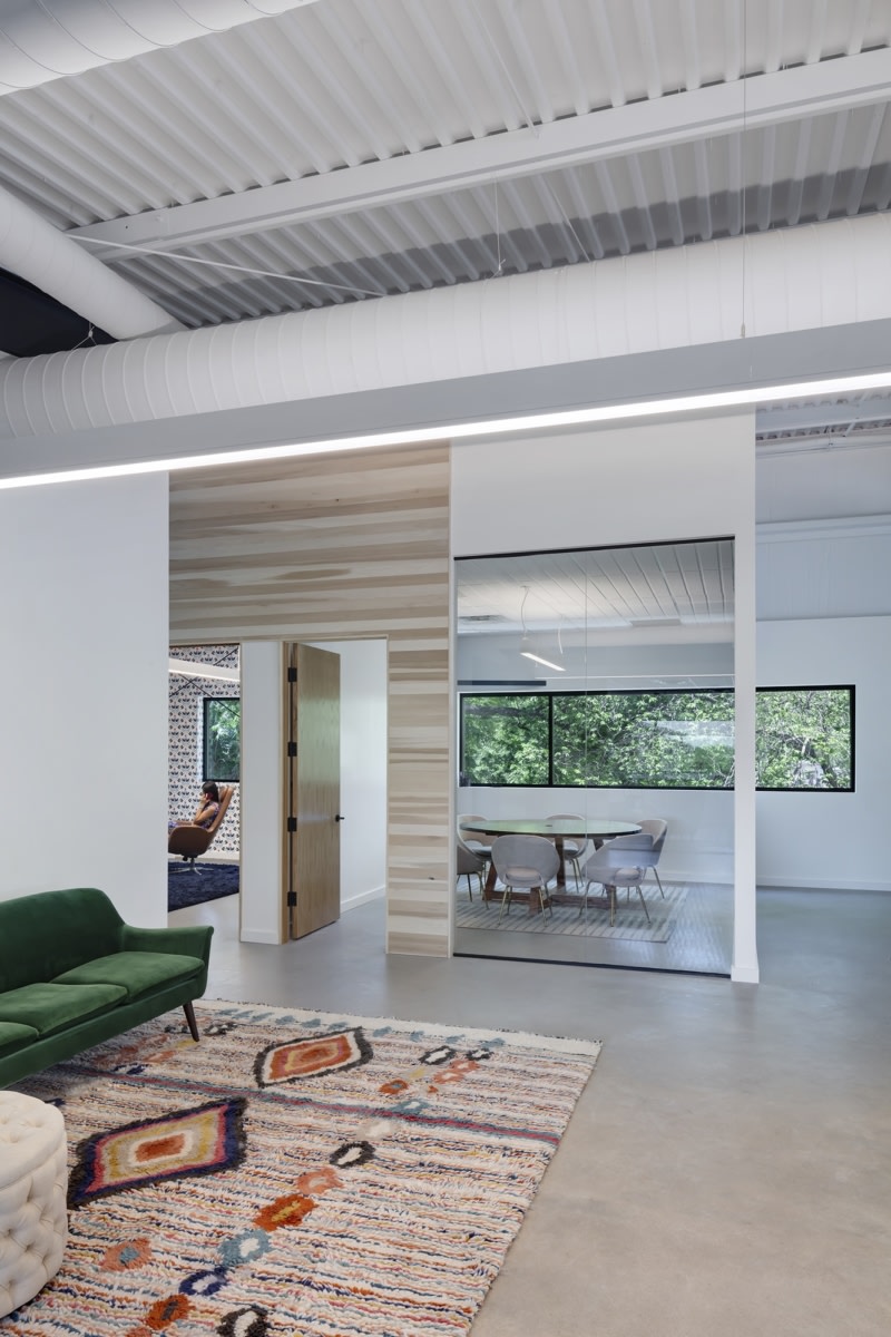 Jones-Dilworth, Inc. Offices - Austin | Office Snapshots