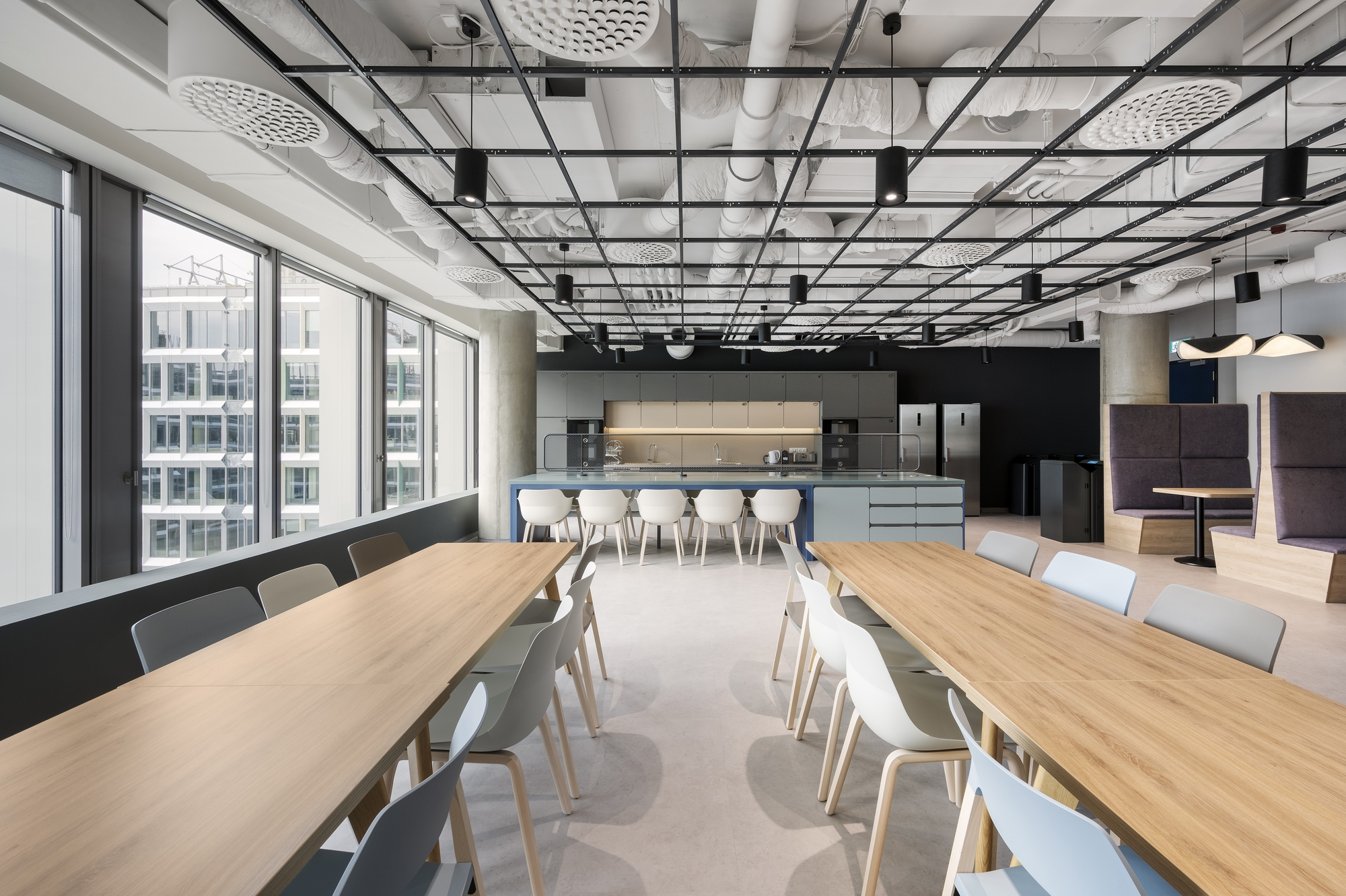 Oracle Offices - Budapest | Office Snapshots