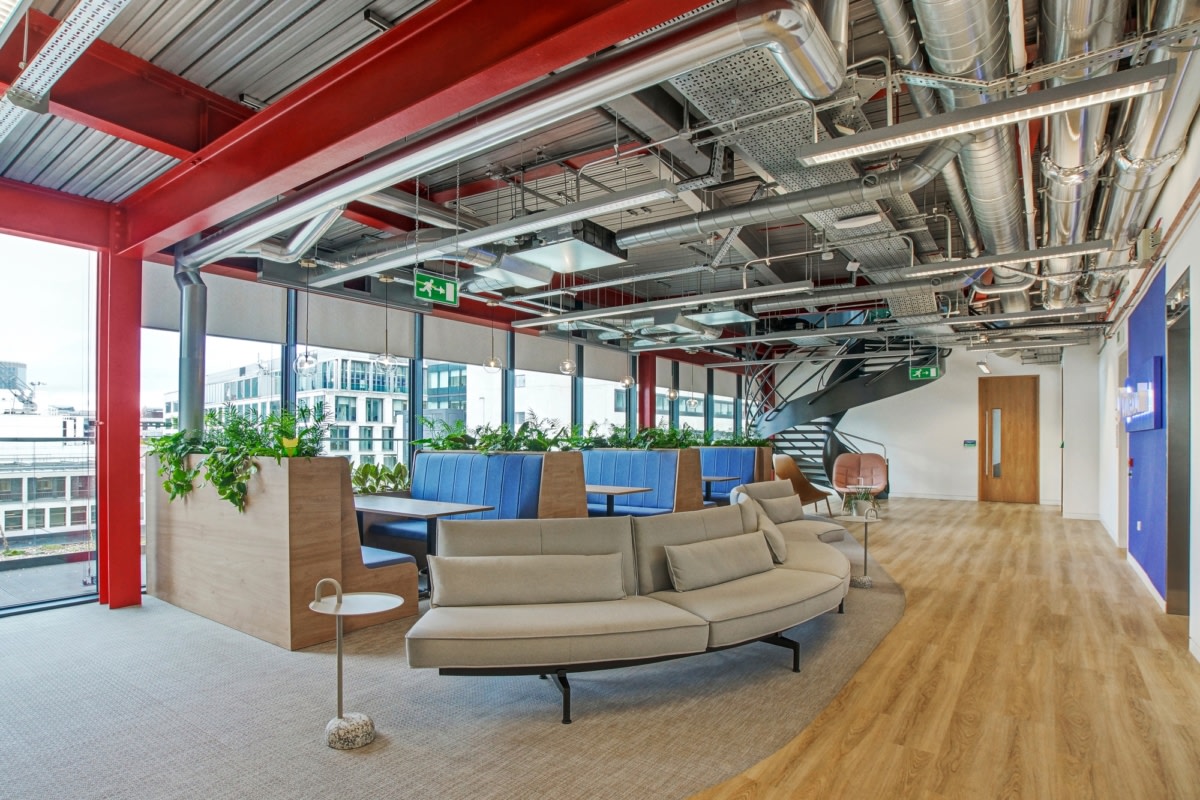 Outreach Offices - London | Office Snapshots