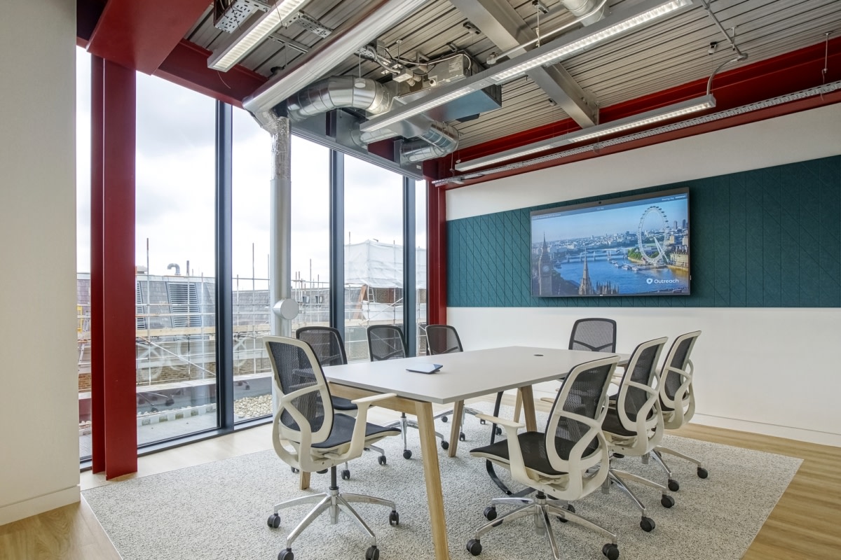 Outreach Offices - London | Office Snapshots