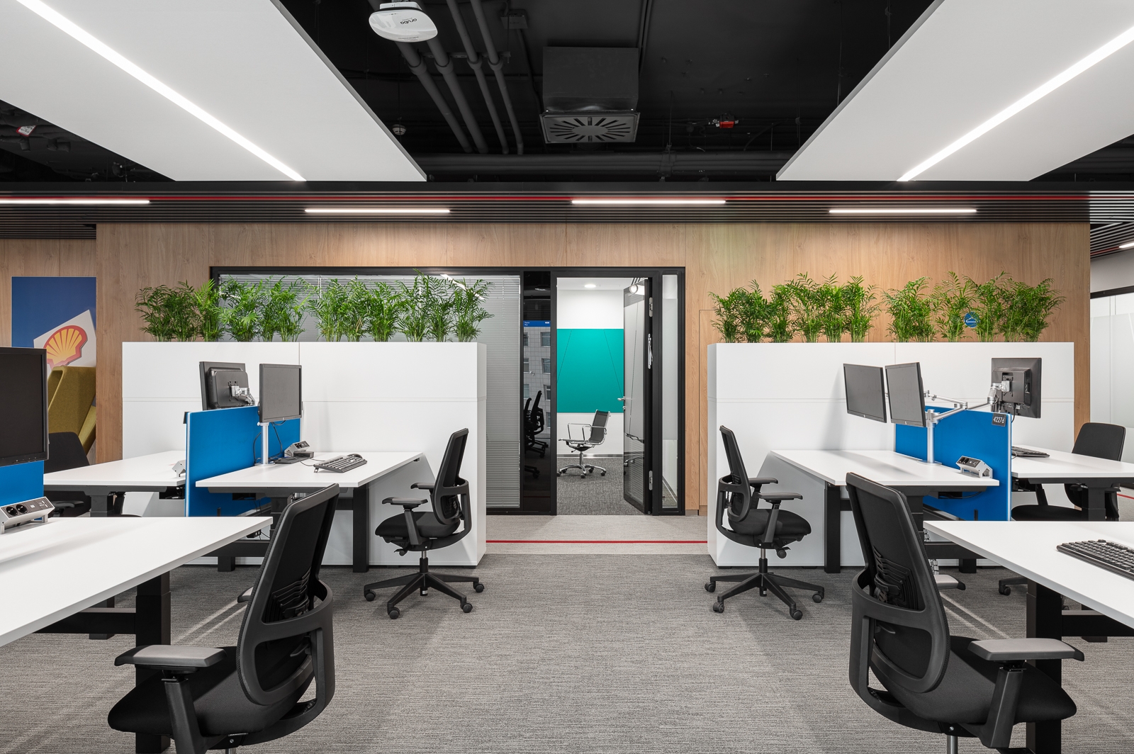Shell Offices - Moscow | Office Snapshots