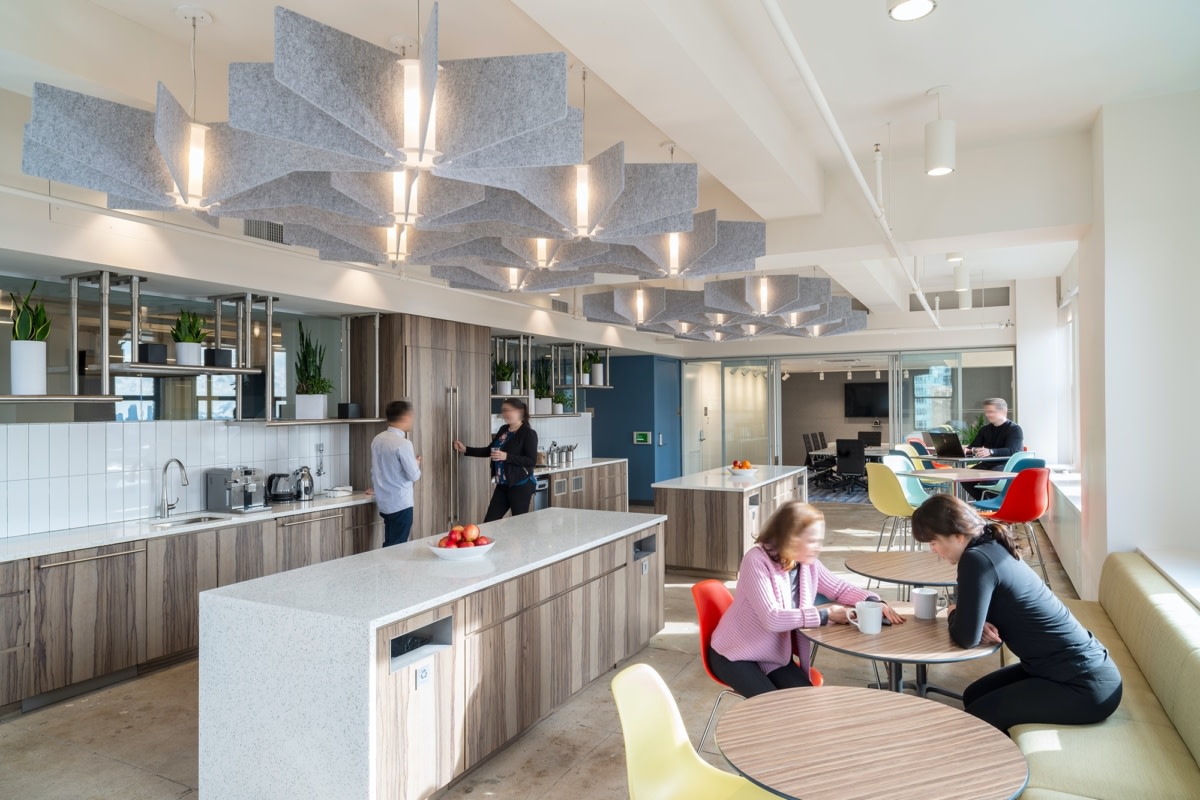 LightArt Acoustic Echo | Office Snapshots