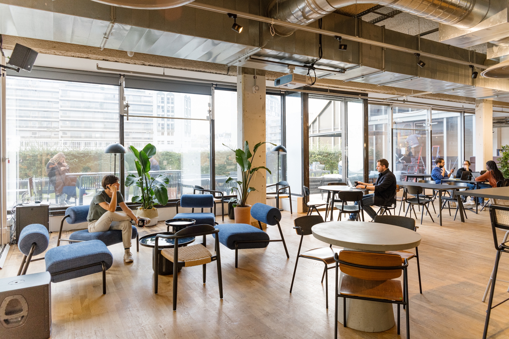 Brut Offices - Paris | Office Snapshots