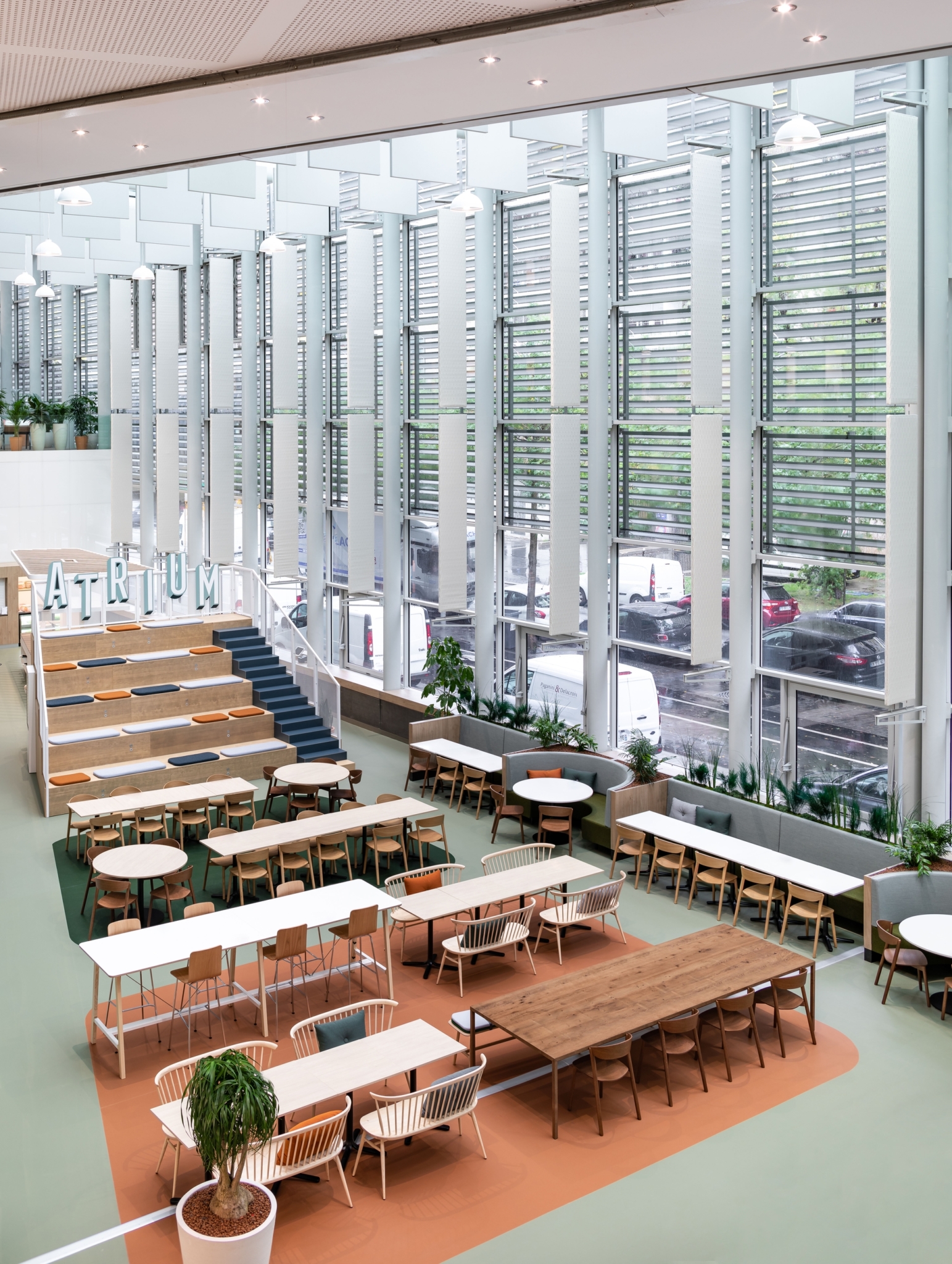 Roche Laboratories French Headquarters - Paris | Office Snapshots