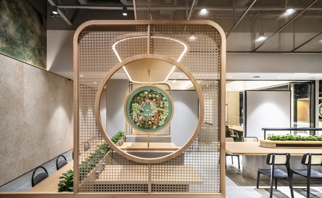 Shui On Land Spec Suites - Shanghai | Office Snapshots