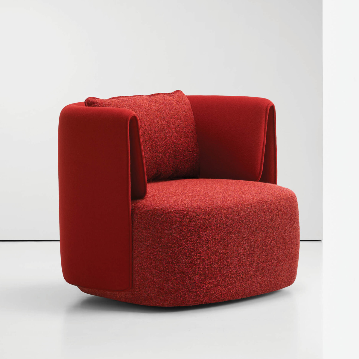 Bernhardt Design Elio | Office Snapshots
