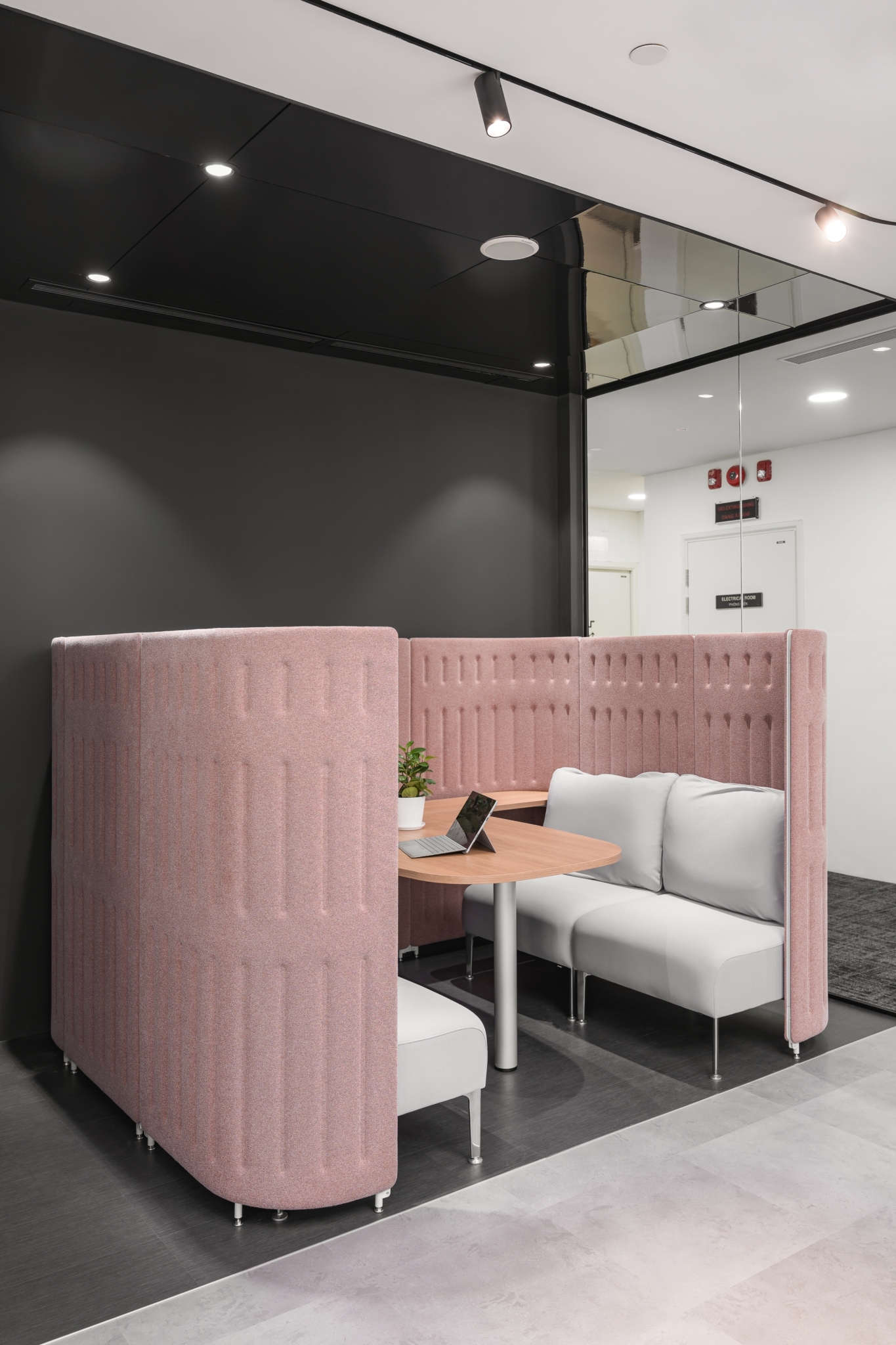 Okamura Offices and Showroom - Hanoi | Office Snapshots