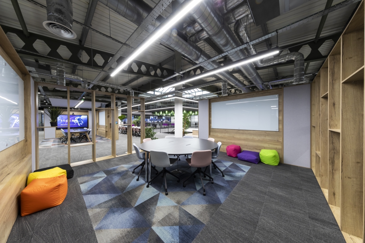 CAE Technology Services Offices - Hemel Hempstead | Office Snapshots CAE Technology Services Offices - Hemel Hempstead | Office Snapshots