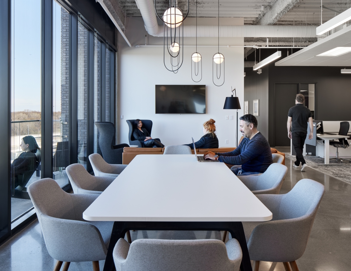 Radisson Hotel Group Americas Offices - St. Louis Park | Office Snapshots