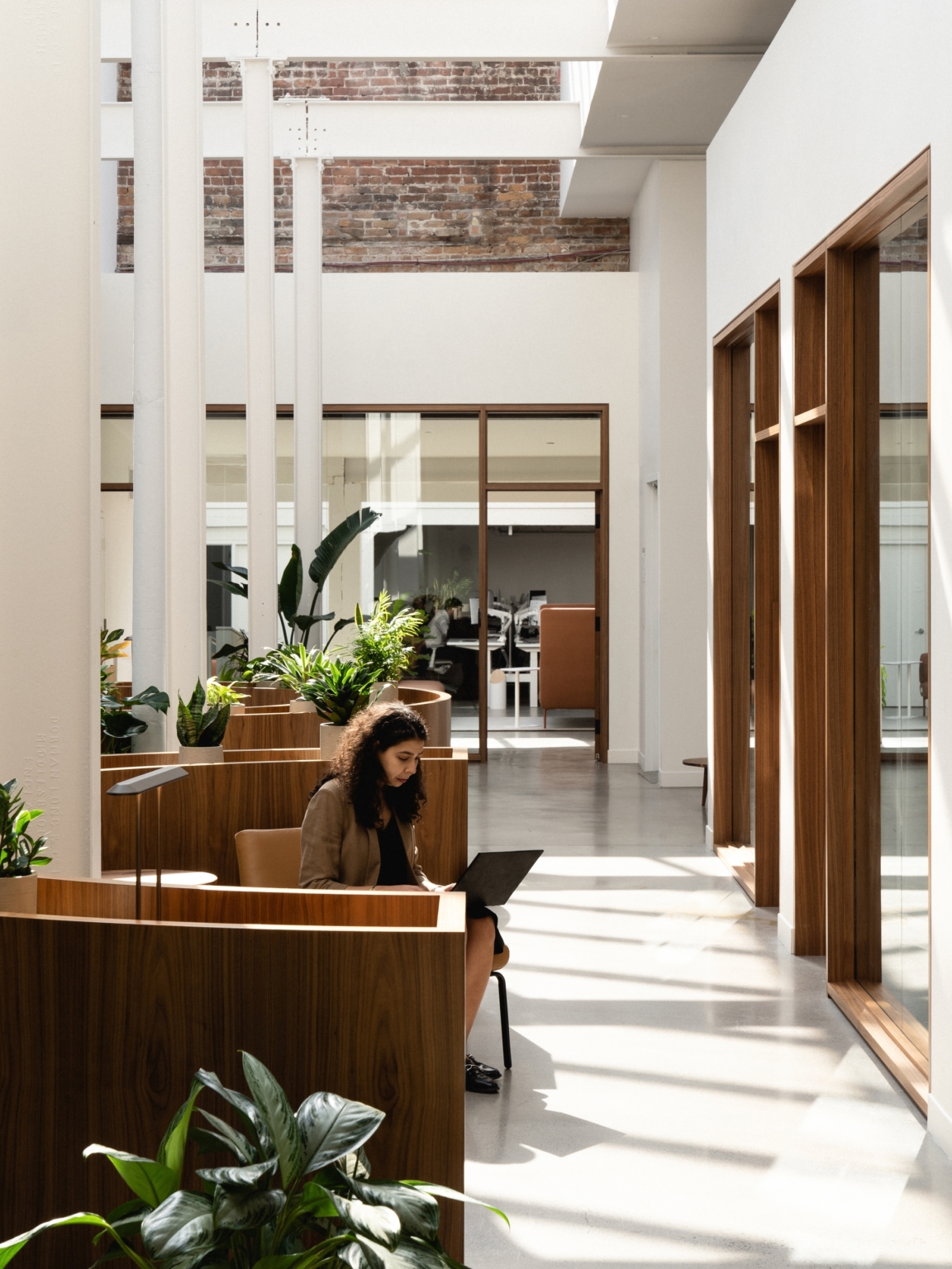 Accuracy Offices - Montreal | Office Snapshots