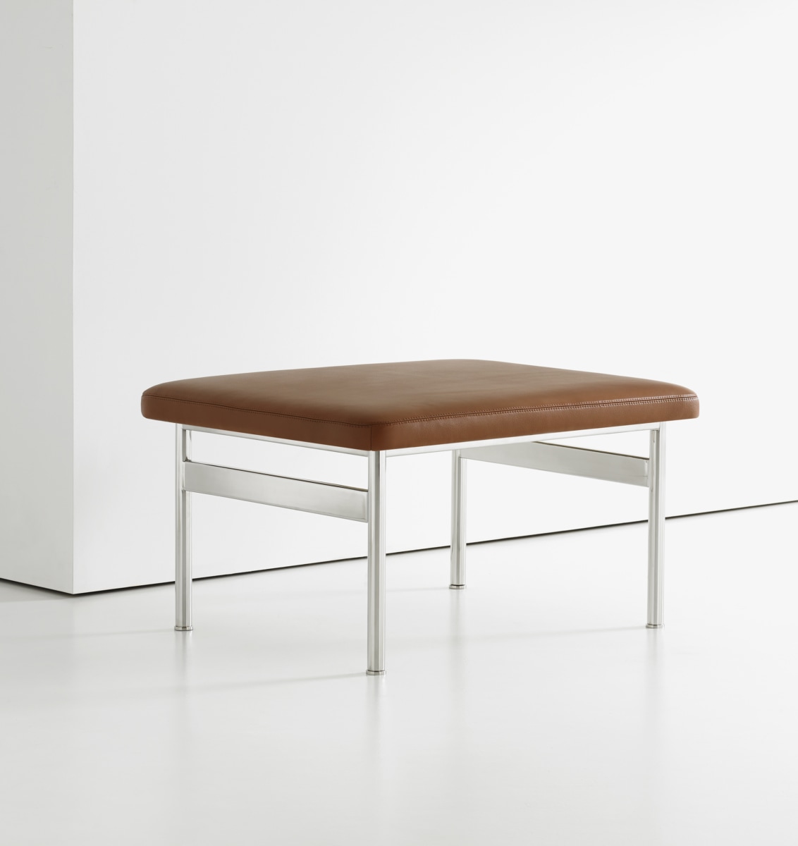Bernhardt Design CP.2 Bench & Ottoman | Office Snapshots